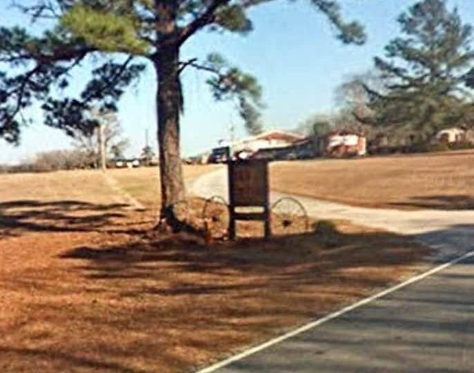 B & D Bar-B-Que Restaurant in Smoaks, SC - Destination BBQ