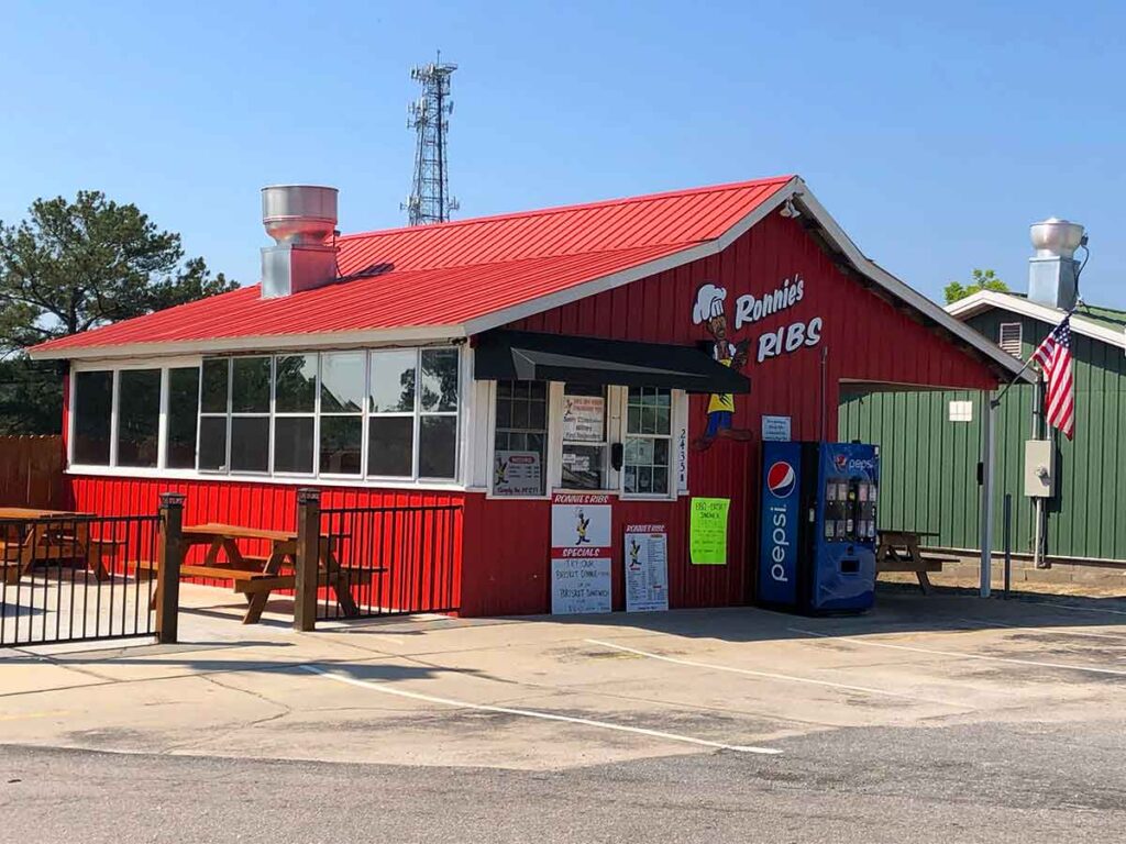 Ronnie’s Ribs, BBQ Restaurant in Elgin, SC - Destination BBQ